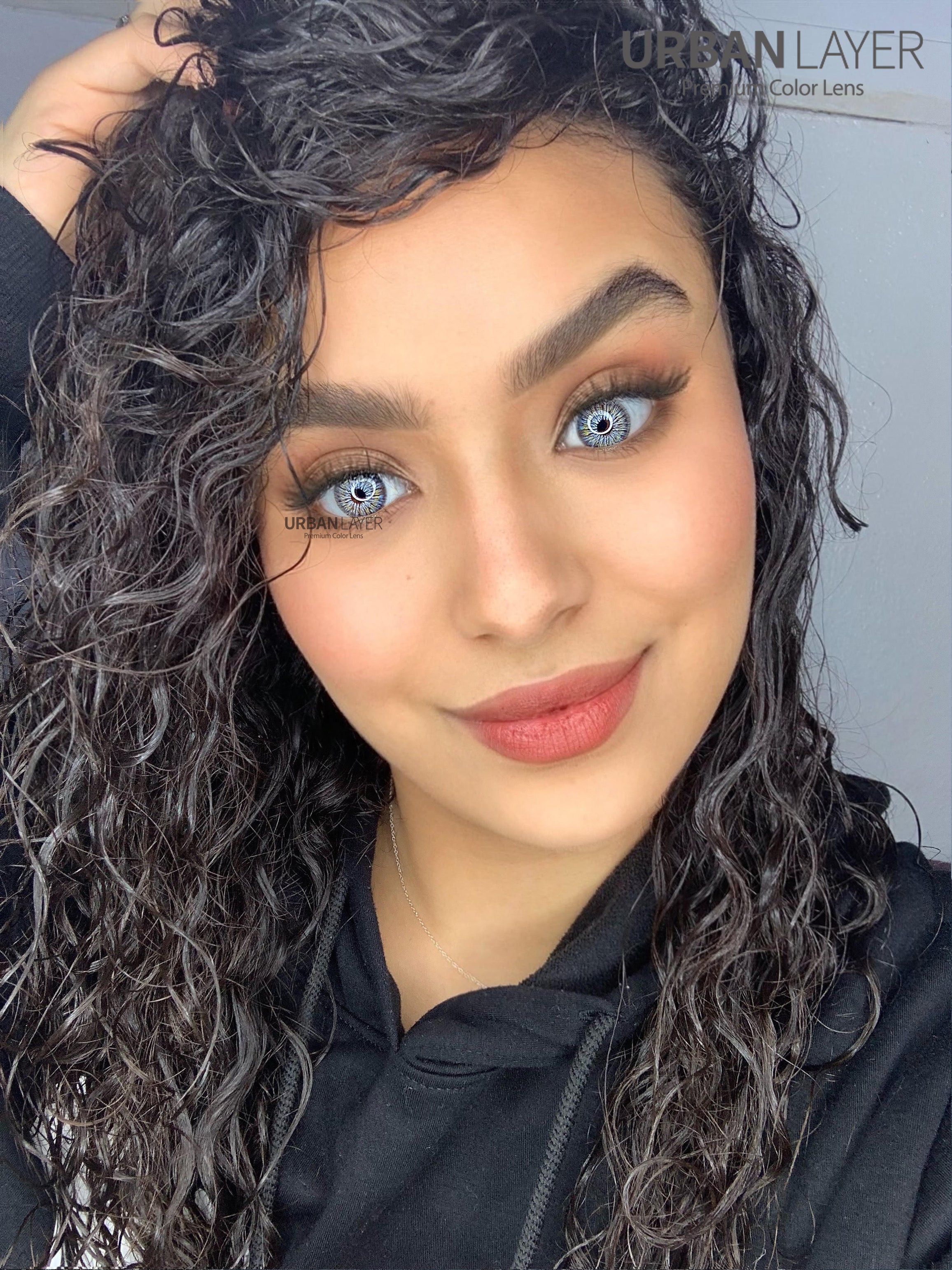 Venus Gray – Urban Layer Colored Contacts